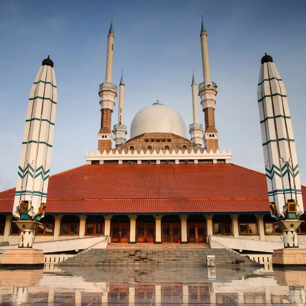 5+ Rekomendasi Tempat Wisata Religi Islam di Semarang